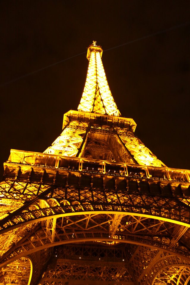 Un paseo bajo las luces de París - El Magazine del Viajero