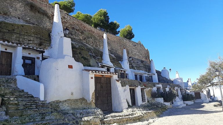 Las casas cueva más increíbles de España - El Magazine del Viajero